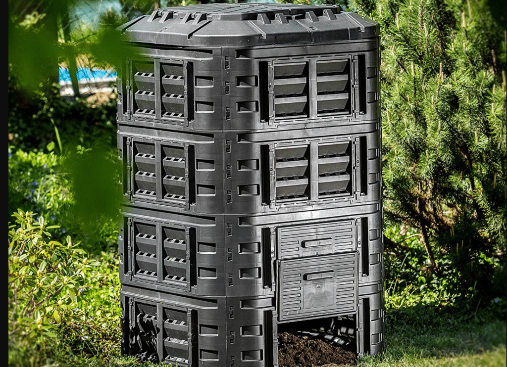 Composteur plastique - Faire un composteur avec une poubelle en ...